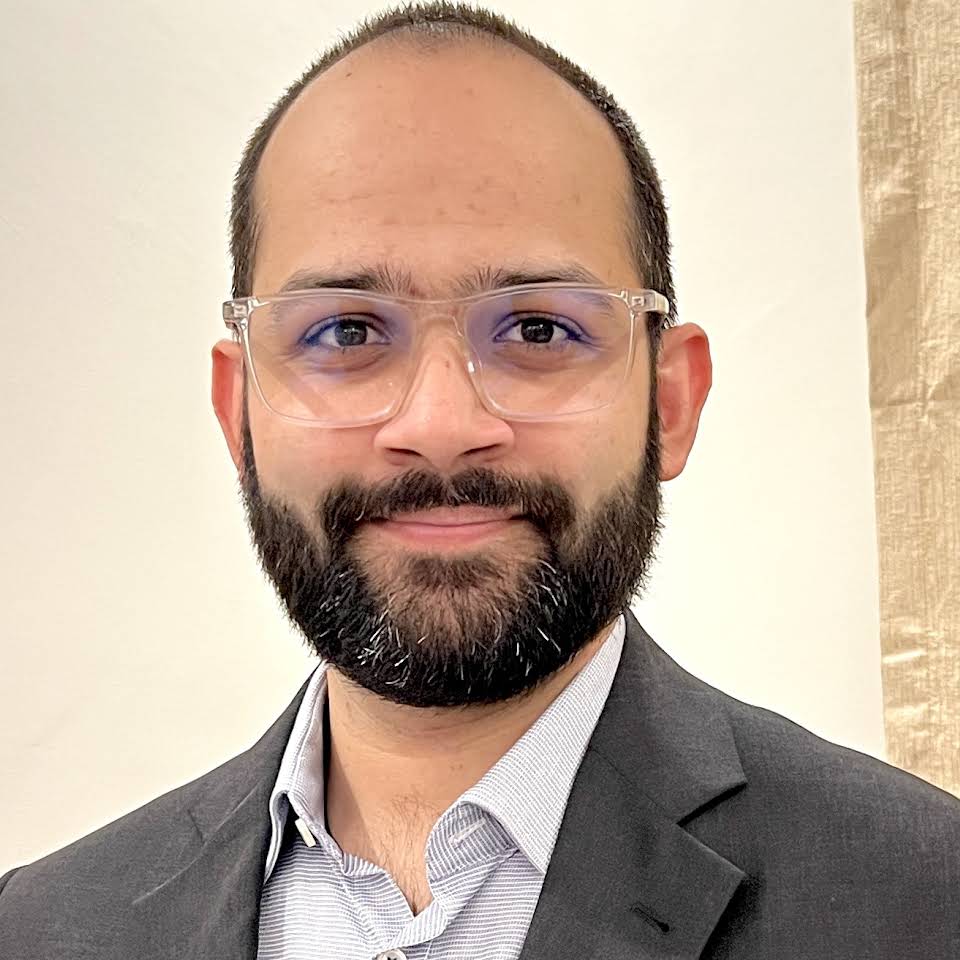 About Us – DR SAAD AZIZ